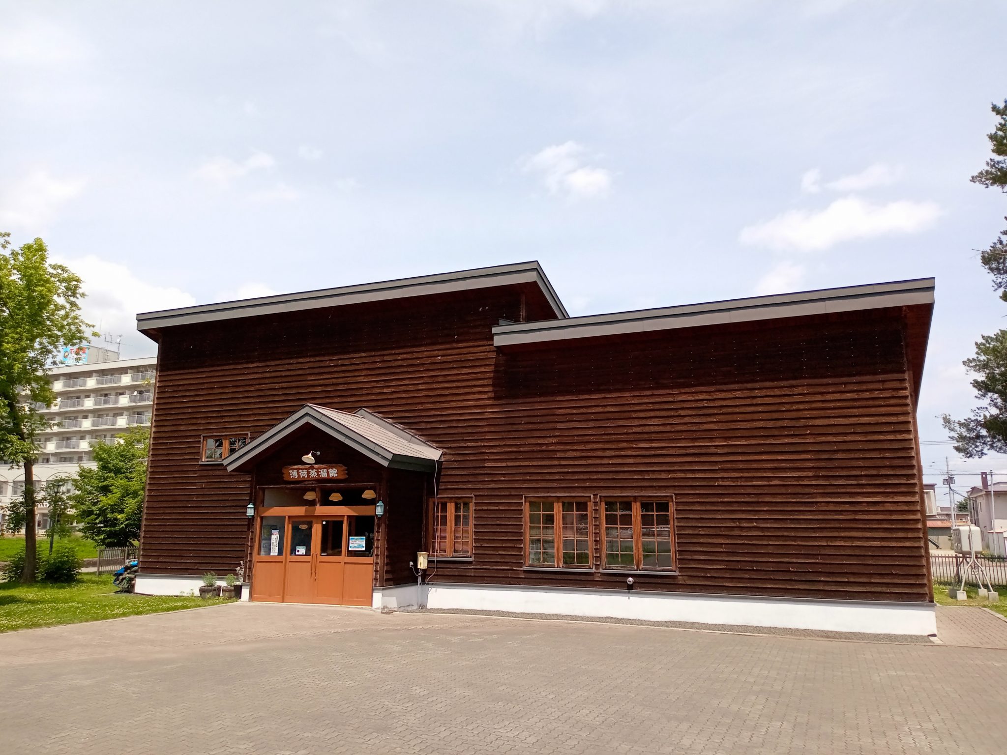 A gourmet ride in early summer in Hokkaido’s Okhotsk region,guided by ...